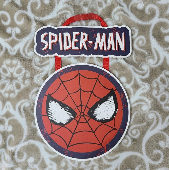 Marvel | Accents | Spiderman Grunge Icon Hanging Sign | Poshmark